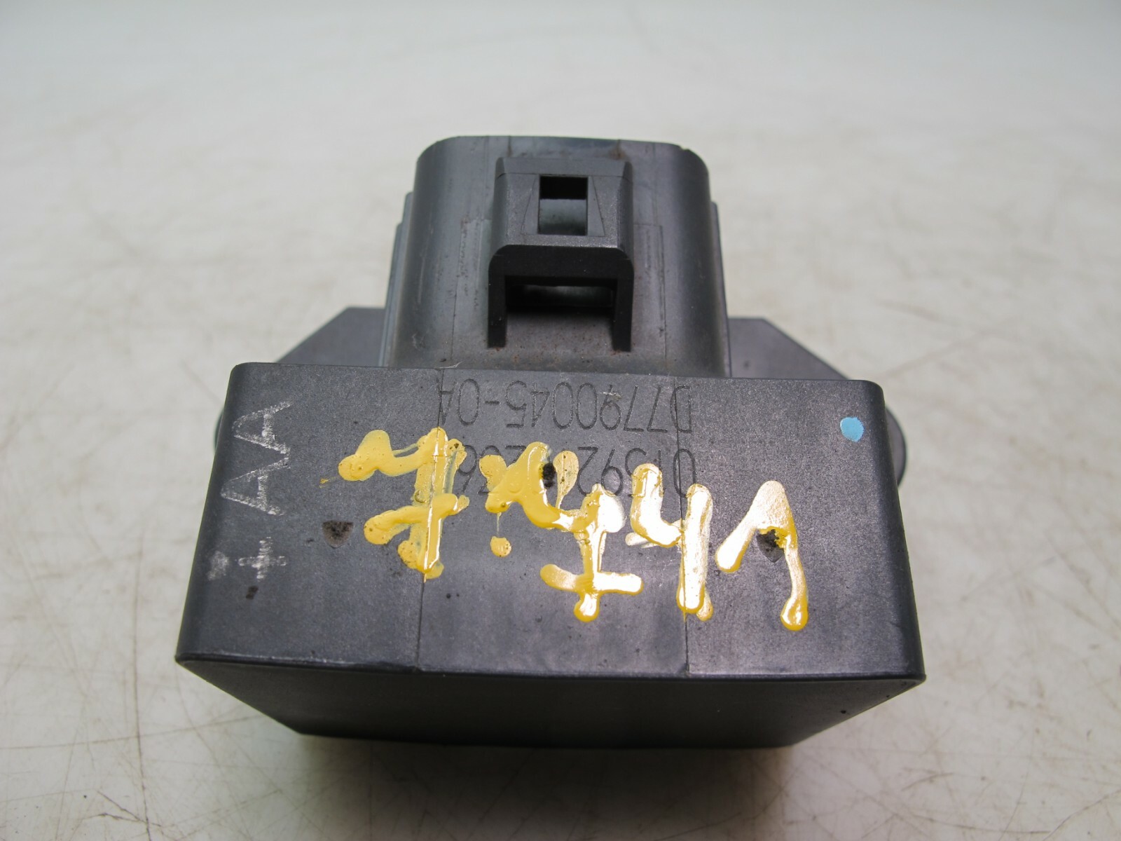 2010 FORD F-150 Fuel Pump Relay Computer Control Module D7790045-0A OEM ...