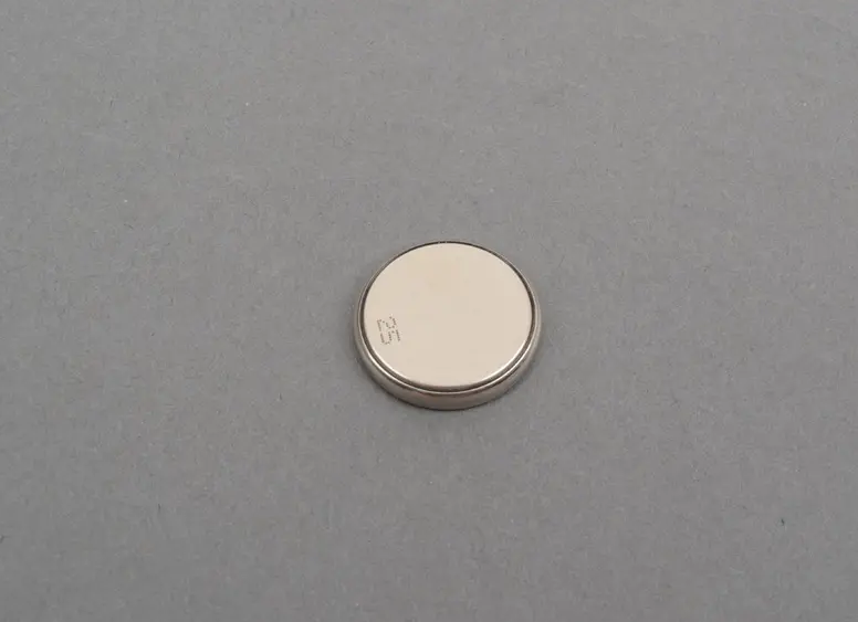 BMW Genuine Battery Remote Control Key Battery - CR2032 E60, E90, E92 ...