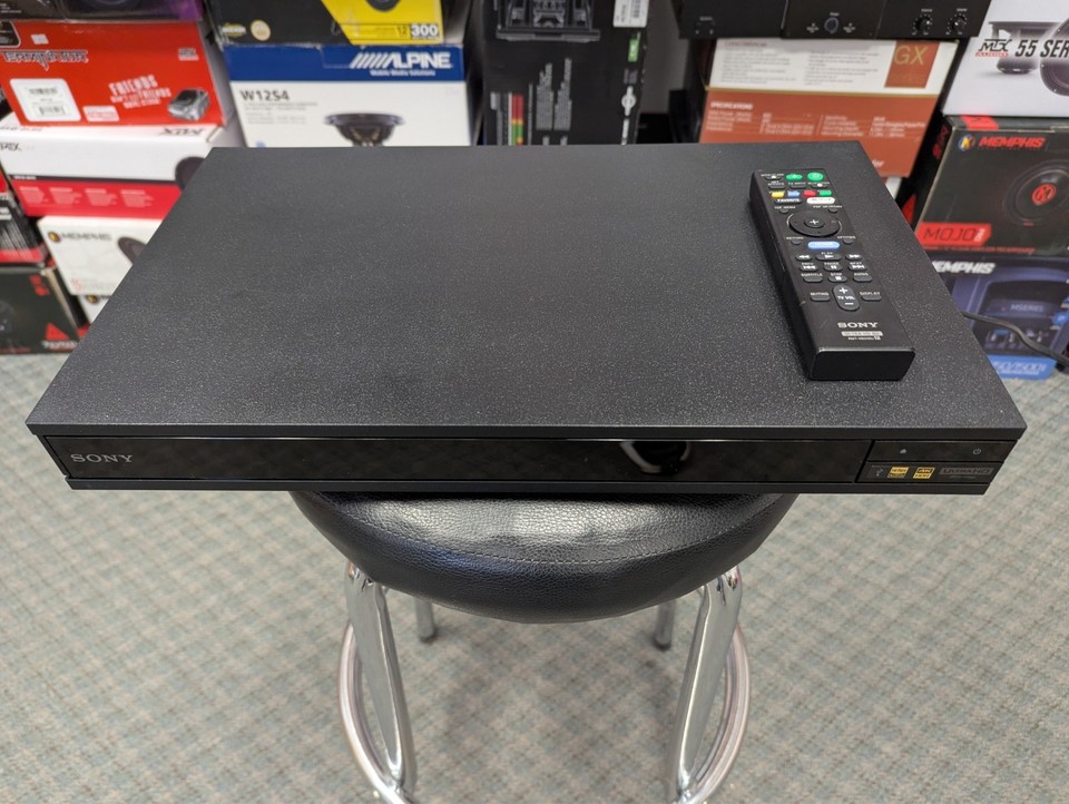 SONY 4K BLURAY PLAYER W/ ORIGINAL REMOTE SUPPORTS 4K 3D BLURAY DVD CD ...