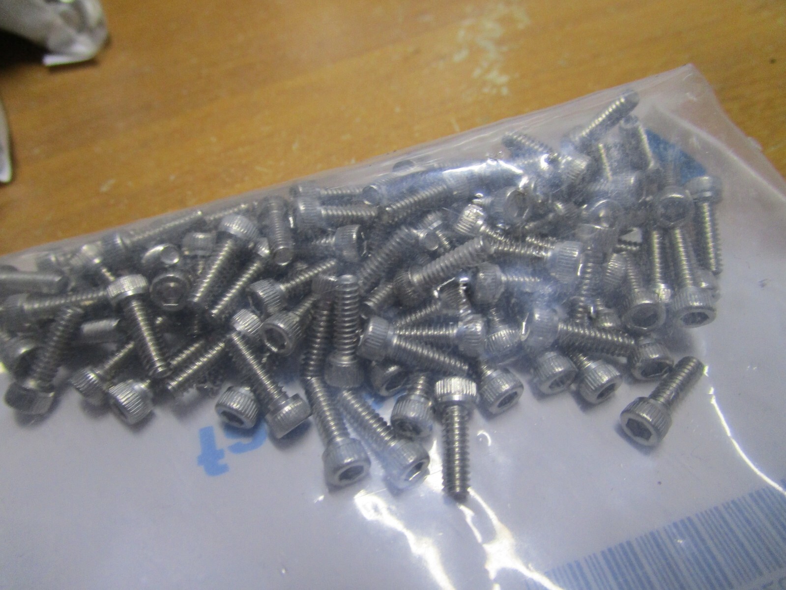 (100) #4-40 x 3/8" ASTM F837 Hex Grade 18-8 Stainless Steel Socket Cap ...