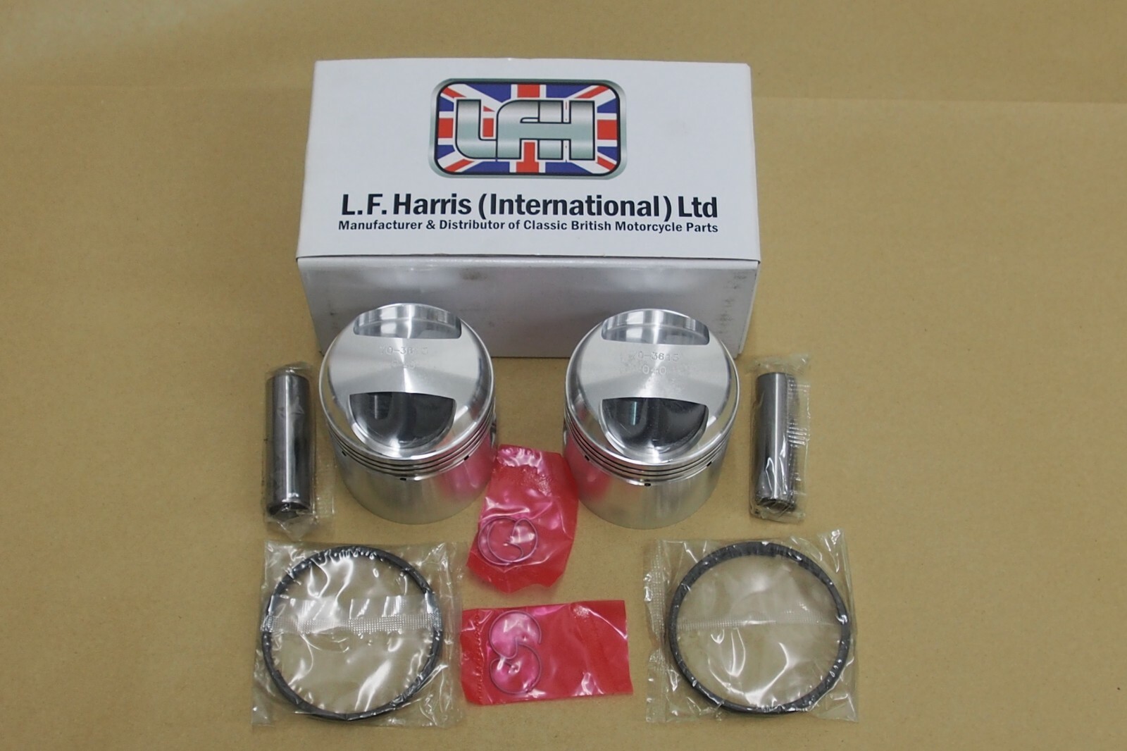 TRIUMPH PRE UNIT 500 TIGER 100 T100 PISTONS CP161 70-3615 STD | eBay