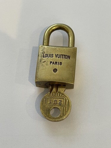 #201 Authentic LOUIS VUITTON Lock And Key set Padlock… - Gem