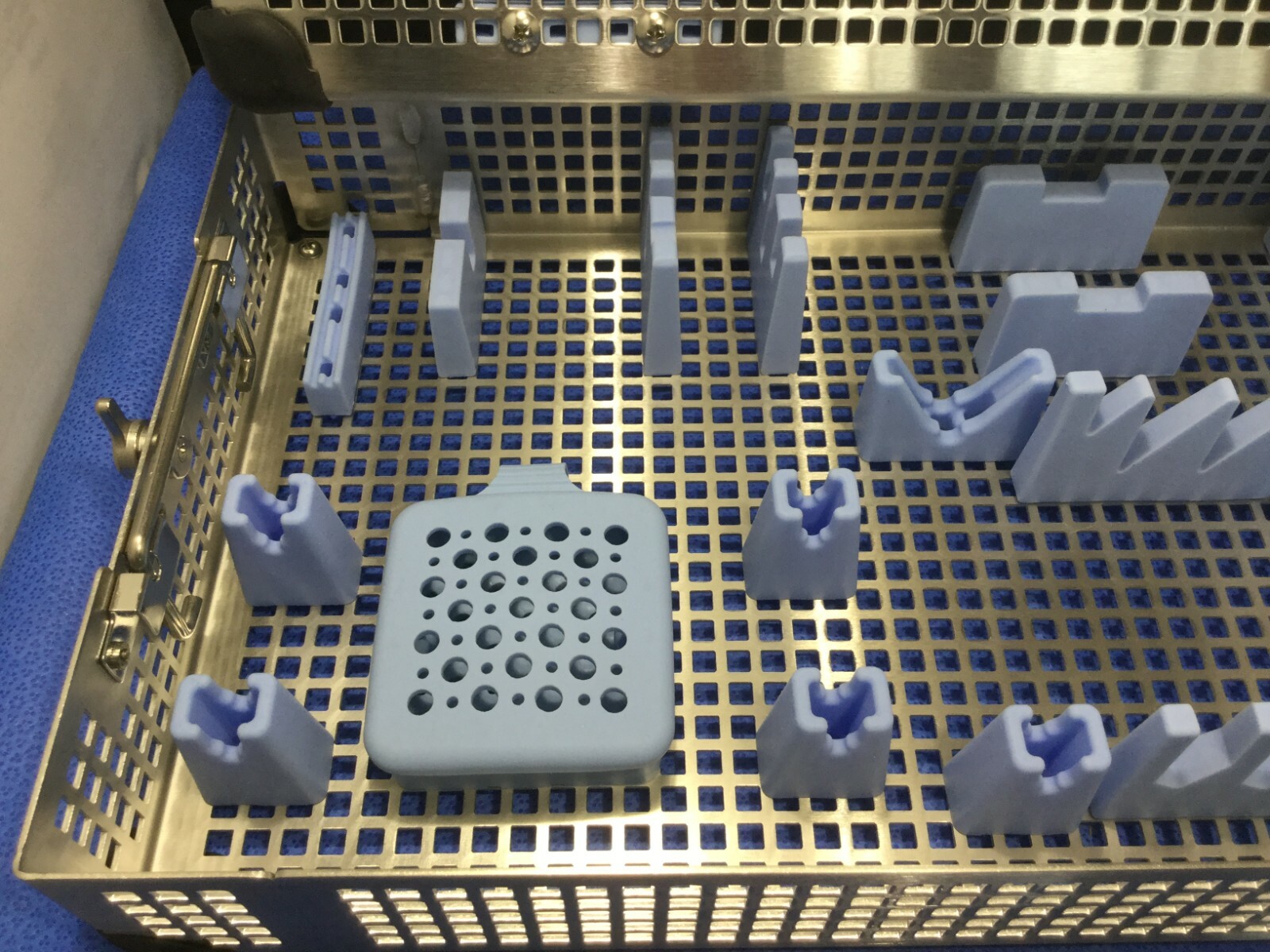 Medrobotics Flex Retractor Instrusafe Instrument Sterilization Case ...