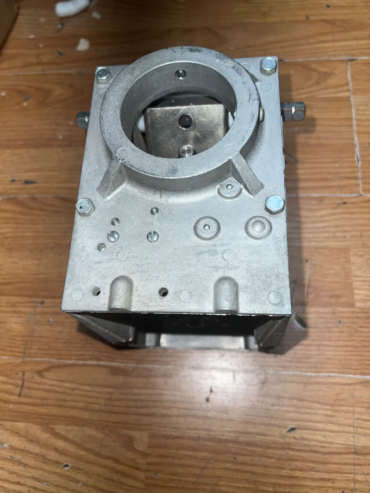 NEW HONEYWELL V4055A1064 FLUID POWER GAS VALVE ACTUATOR MISSING FRONT ...