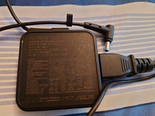 Genuine ASUS 19v 2.37a 45w Adp-45ze B 4mm Tip Power Adapter Laptop ...