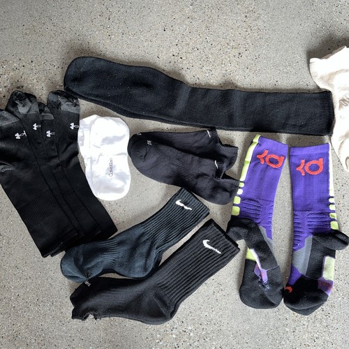 Lot Of 9 Pairs Of Men s Large Socks Size 8 12 Nike Under Armour lot-of-9-pairs-of-men-s-large-socks-size-8-12-nike-under-armour