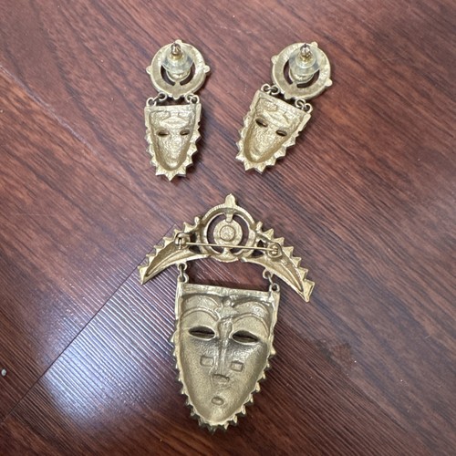 Vtg Signed Avon 90's African Tribal Mask Brooch & Pierced Earring Set ...