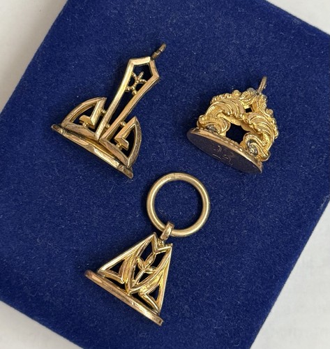 17g 3x Lot Elegant Gold filled ornate Fob Stamp Gf Vtg Victorian 1.4 ...