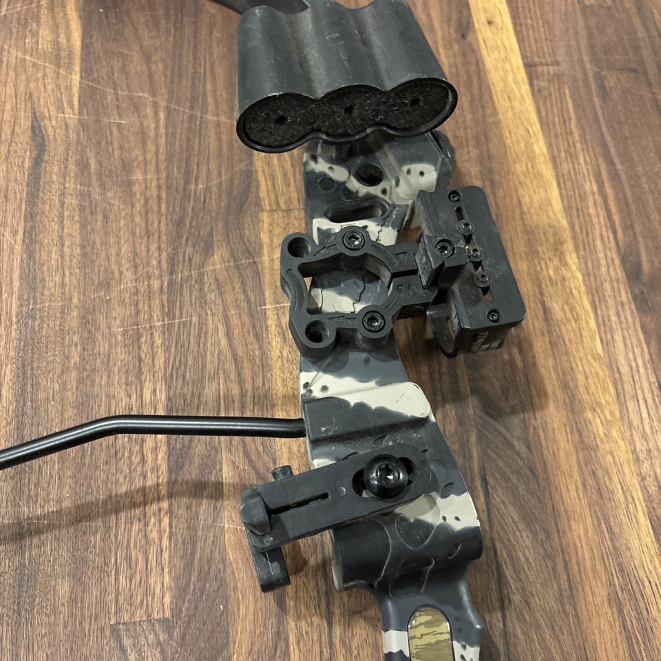 Tomcat 2 Mossy Oak Youth Camouflage Compound Bow | eBay