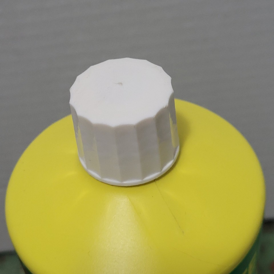 Full Vtg Crystal White Octagon Dish Soap Lemon Scent Liquid Detergent ...