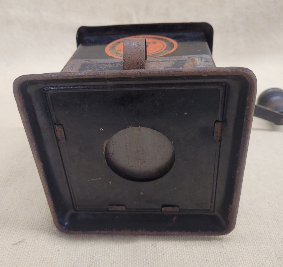 Antique UNIVERSAL COFFEE MILL Grinder No. 109 Landers, Frary & Clark ...