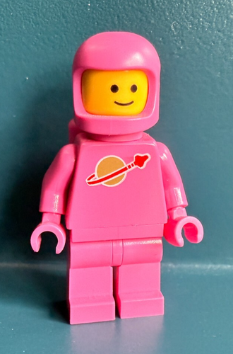 LEGO Pink Classic Spaceman Minifigure Lenny Benny's Space Squad LEGO ...