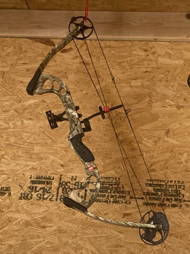 PSE Stinger RH Compound Bow Nice, Used Condition Camo D-Loop Peepsight ...