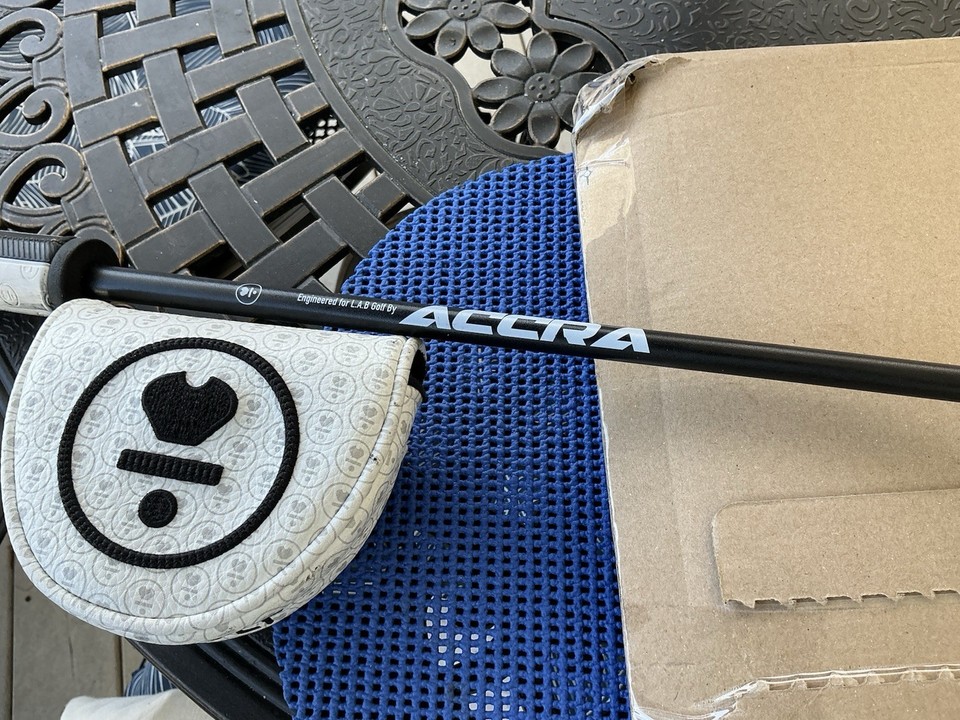 Lab OZ.1i Counterbalanced Putter 37.5" Length, 75" Lie, RH with Accra ...