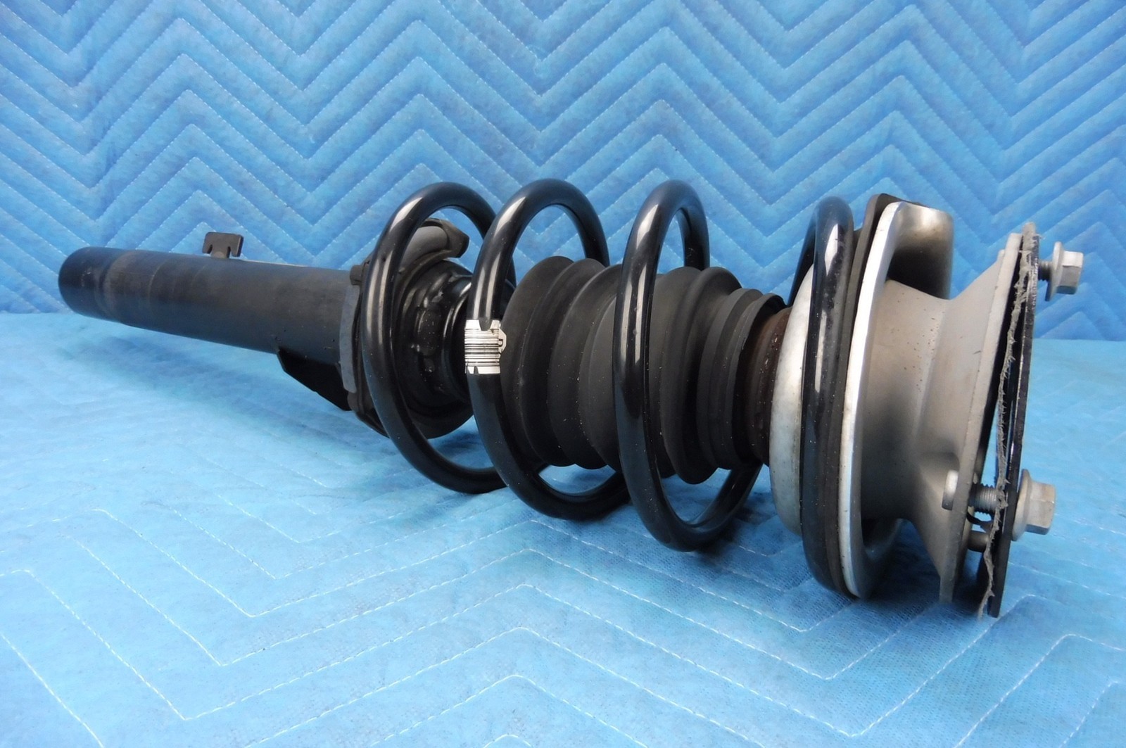 BMW E92 3-Series Coupe Front Driver Strut Shock Absorber w/ Spring 2007 ...