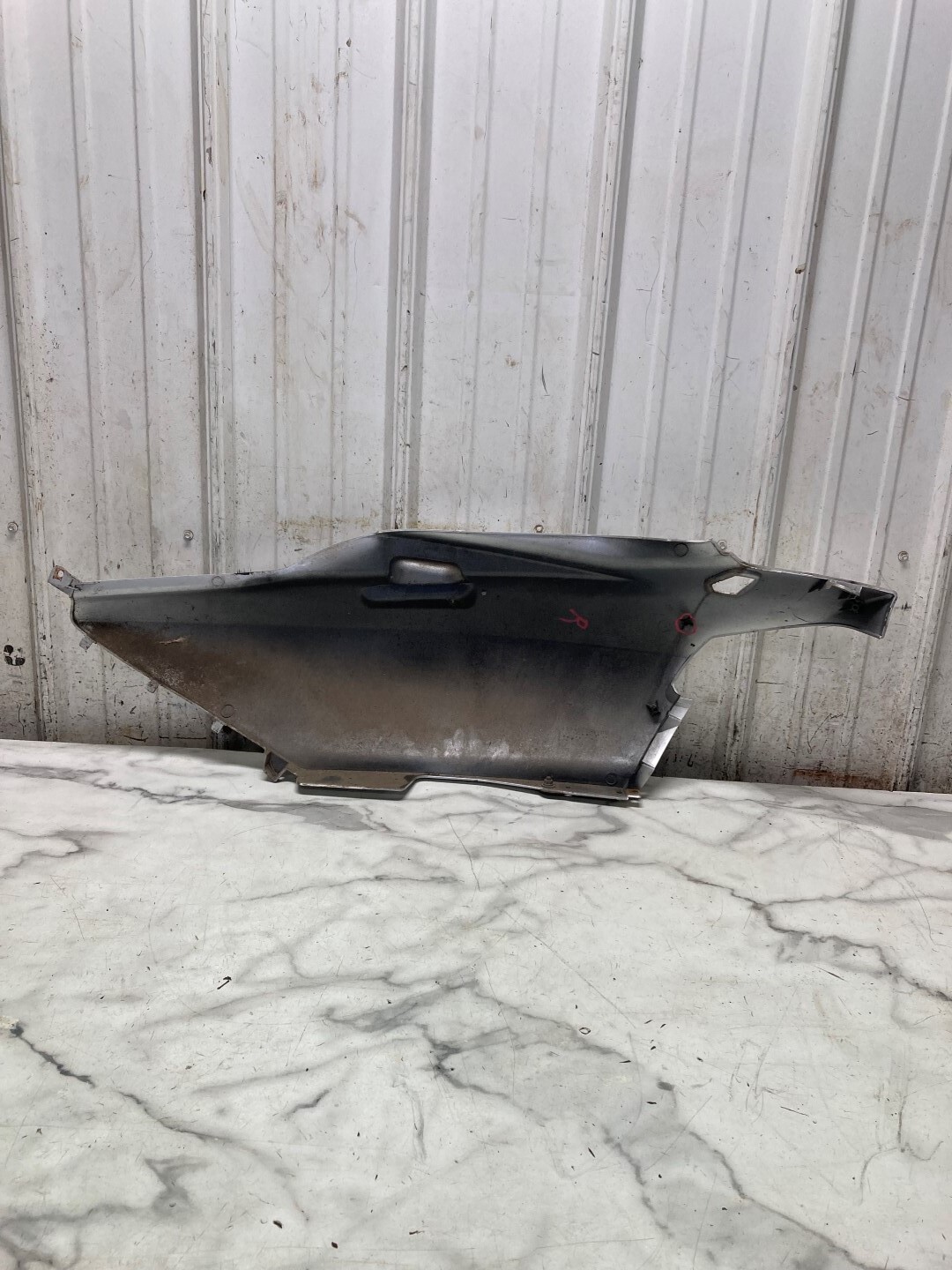 05 Suzuki AN 650 AN650 Burgman Scooter right rear side cover cowl ...