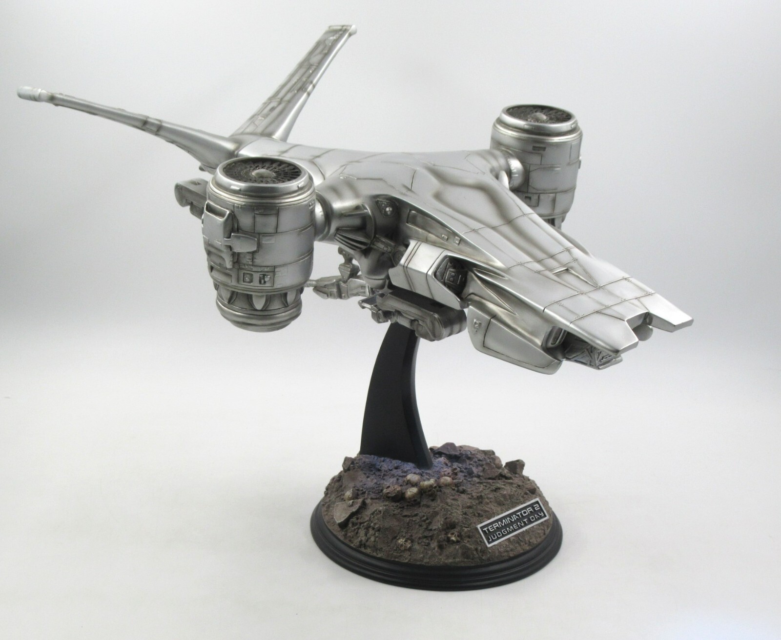 TERMINATOR 2 Aerial Hunter Killer Prop Replica #8336 - Sideshow ...