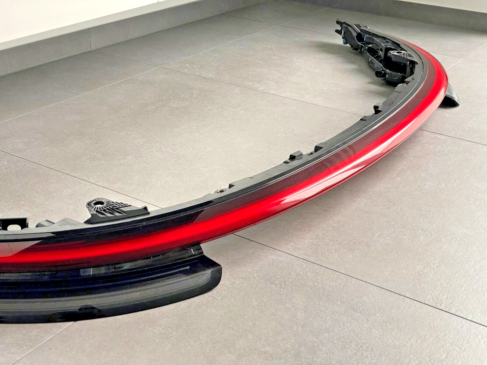ORIGINAL PORSCHE 911 Tail Light Set - whit red strip USA center right ...
