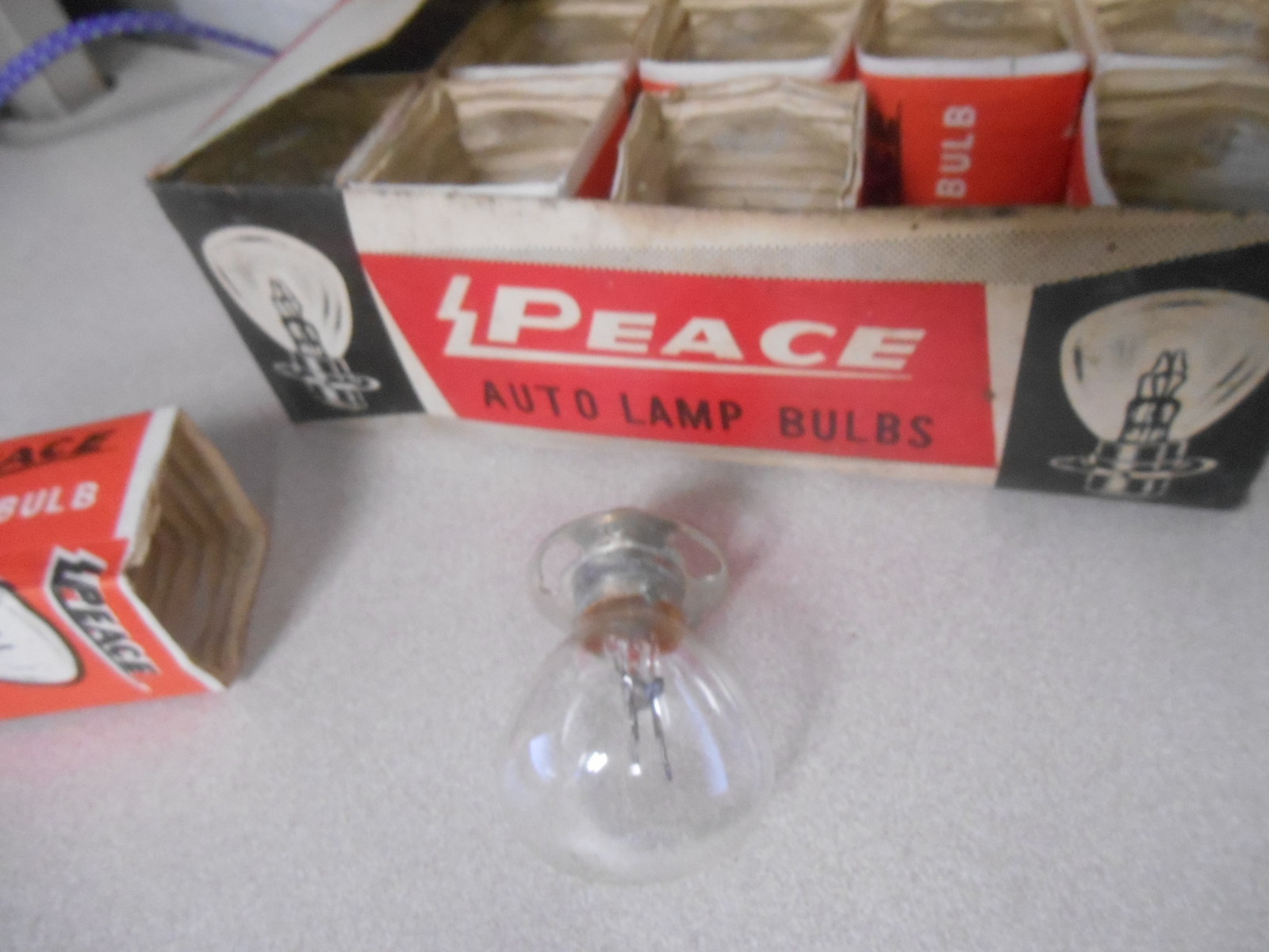 NOS Peace Auto Lamps Bulbs Type RP-35 6v CP 25/25w Base P-15-D 5655K ...