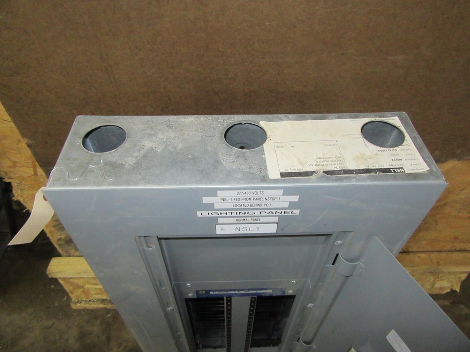 100 AMP SQUARE D EDB / NF PANELBOARD PANEL MAIN LUG MLO 3 PH 4 W 600 / ...