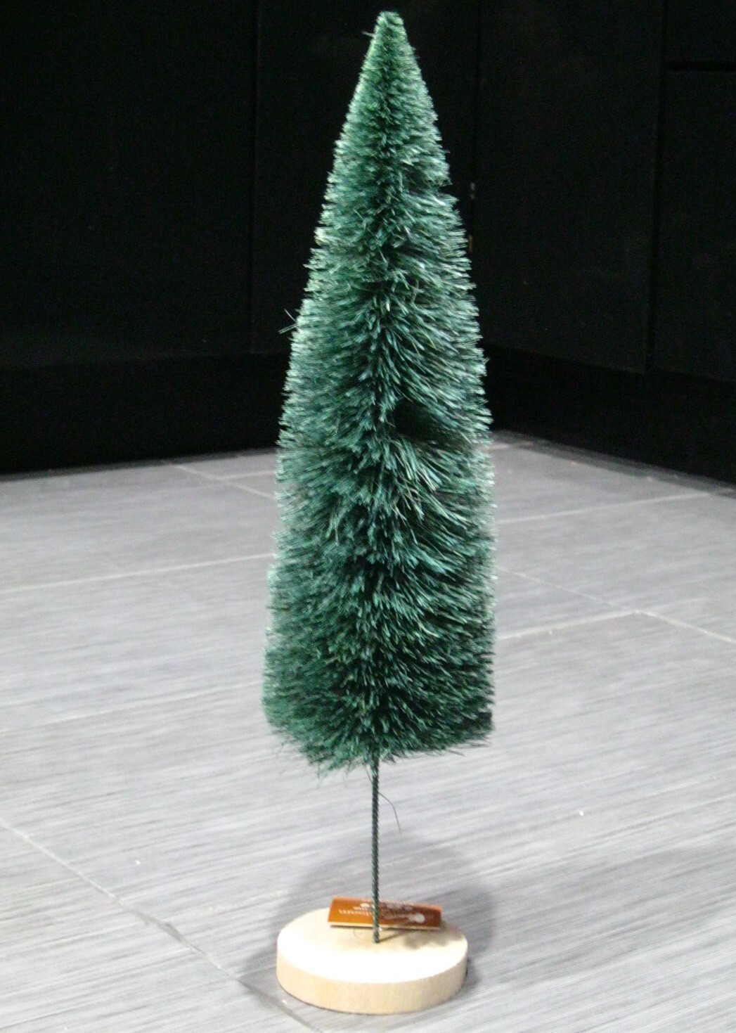 O or G Scale Pipe Cleaner Pine Evergreen TREE Wood Base | eBay