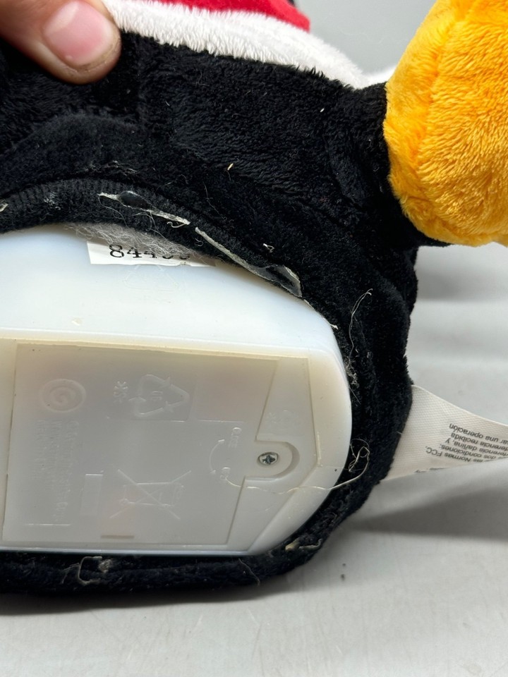 Plush Penguin Christmas Toy Gemmy Singing Dancing Animated Penguin ...