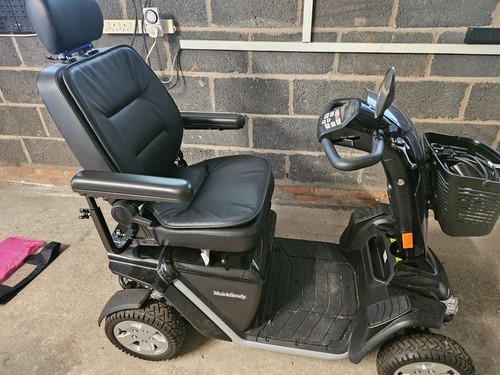 Muick Sandy Electric Mobility Scooter, All Terrain Only 100 Miles On ...