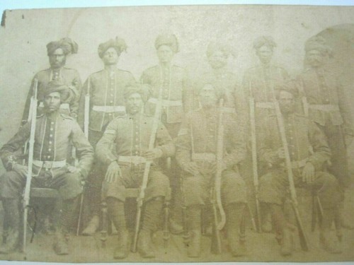 TROOPS INDIAN FANTASTIC MUTINY RARE INDIA SOLDIERS MUSKETS CDV VINTAGE ...
