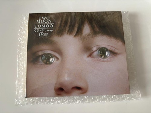 Tomoo Two Moon CD Blu-Ray 3b | eBay