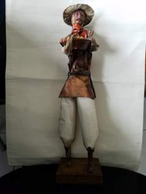 HANDMADE & PAINTED PAPER MACHE HOLDING CORN IN PLATE FIGURE 15"H ...