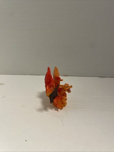 Pokemon FIGURE Charizard 2016 mini small 2.25" red & blue collection ...