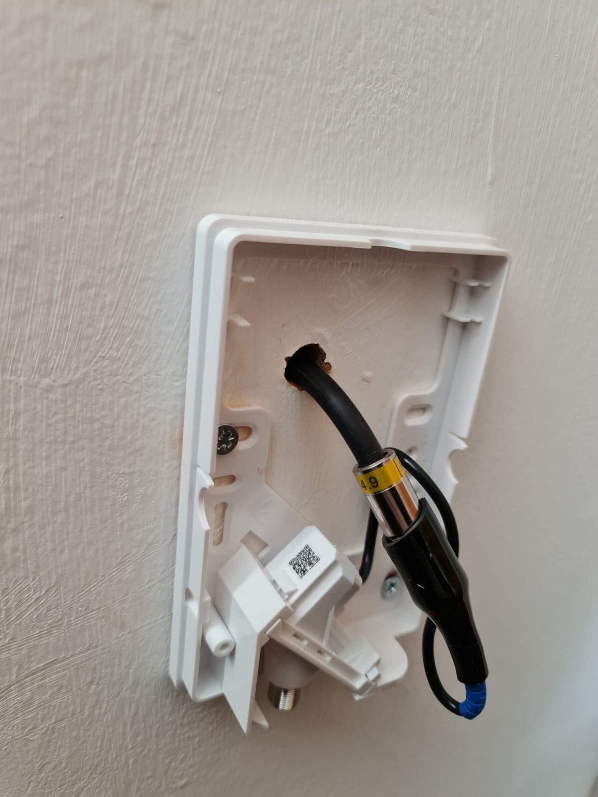 *NEW* Virgin Media internal white Wall Socket + Isolator for TV or ...