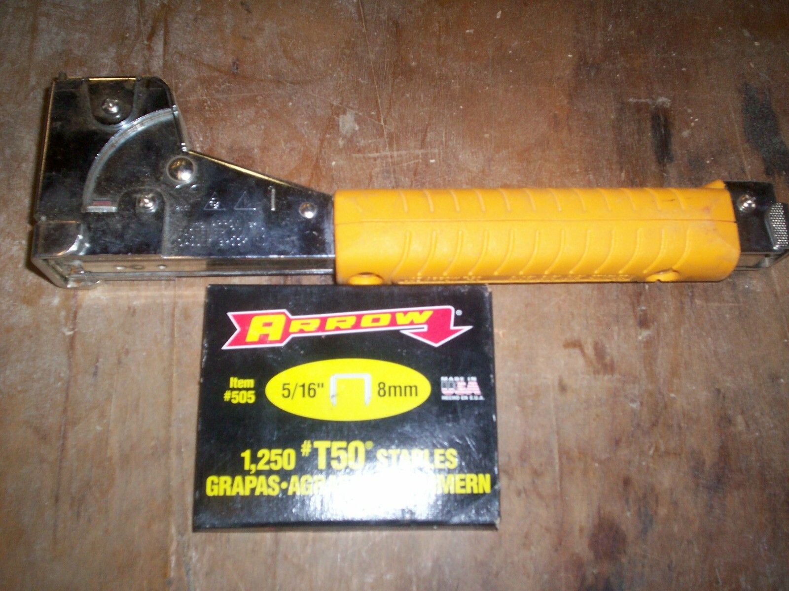 Arrow T50 Stapler Hammer Fastener co Made in USA With 1 Box T50 Staples ...