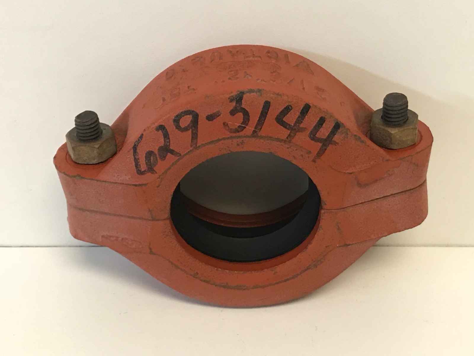 NEW OLD STOCK! VICTAULIC 2-1/2"X2" VICTAULIC PIPE CLAMP # 750 2.5"X2 ...