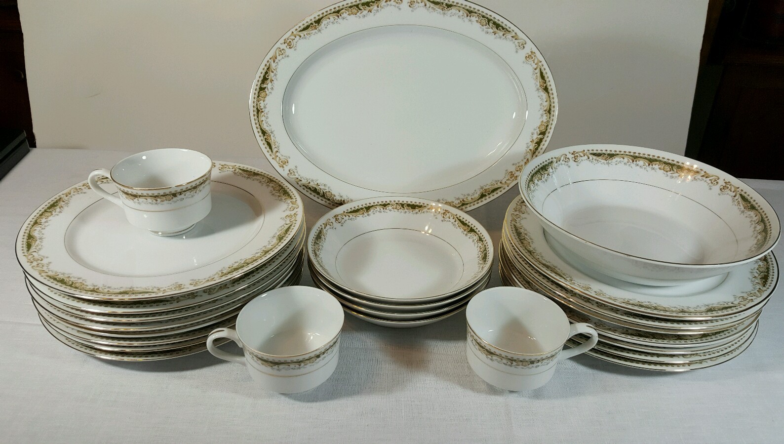 Signature Collection Select Fine China Queen Anne #113 Dinnerware ...