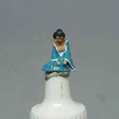 Geisha Japanese Girl #4 HO 1/87 1/64 miniature figure hotwheels not ...