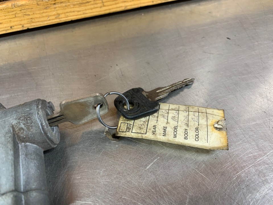 MG MGB & MIDGET 1977-80 • Original Ignition Switch & 2 Keys. Used ...
