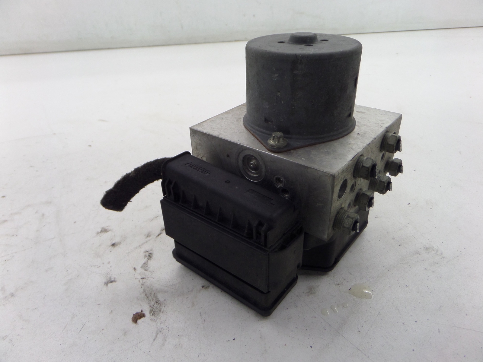 Mini Cooper Clubman S ABS Anti-Lock Brake Pump Controller R55 6785909 ...