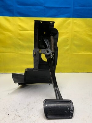 09 08 07 06 05 Mercedes-Benz CLK350 W209 Brake Pedal OEM A2092900001 | eBay