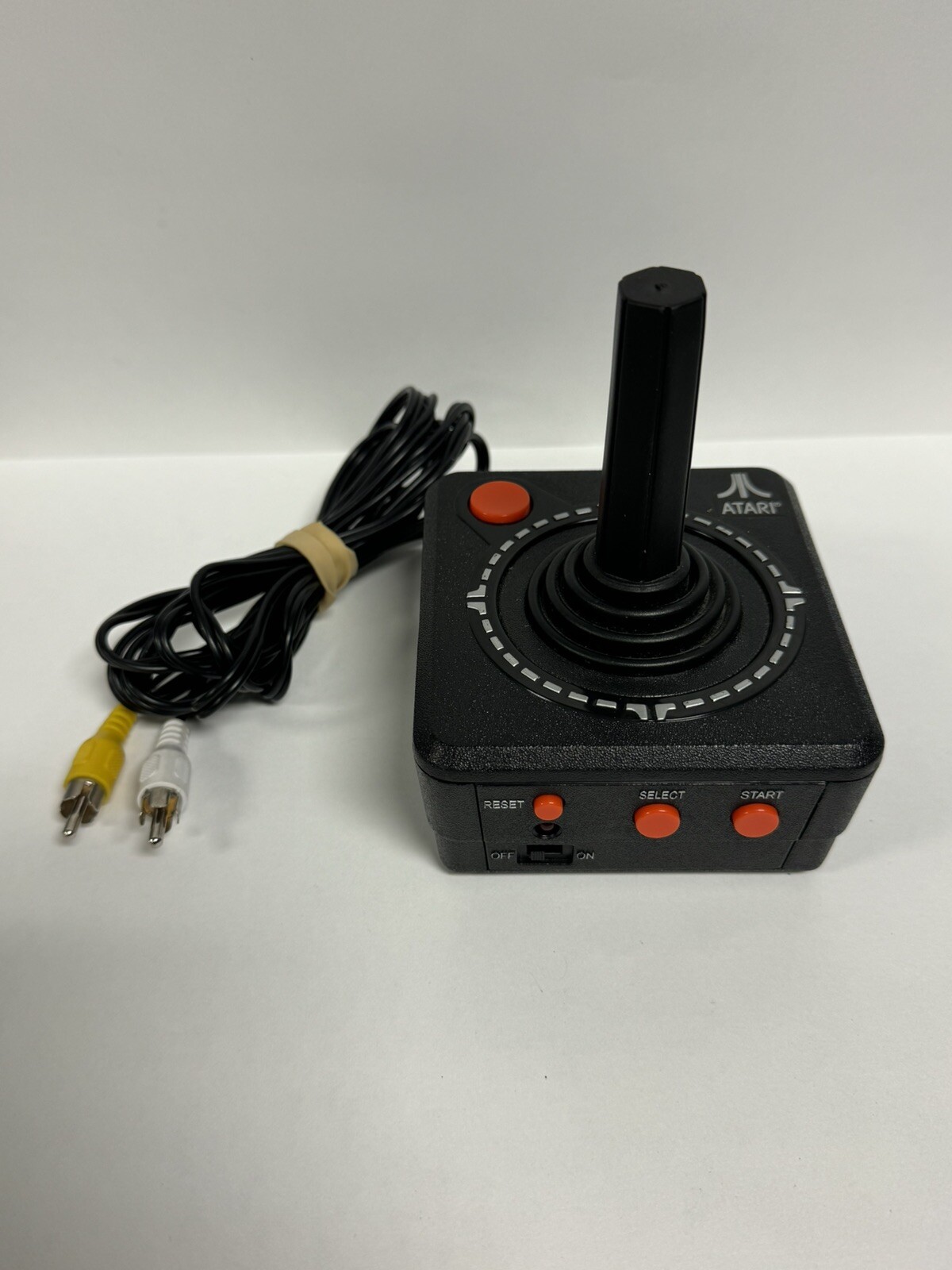 2002 Atari - Plug n Play 10 in 1 TV Joystick Game - Jakks Pacific ...