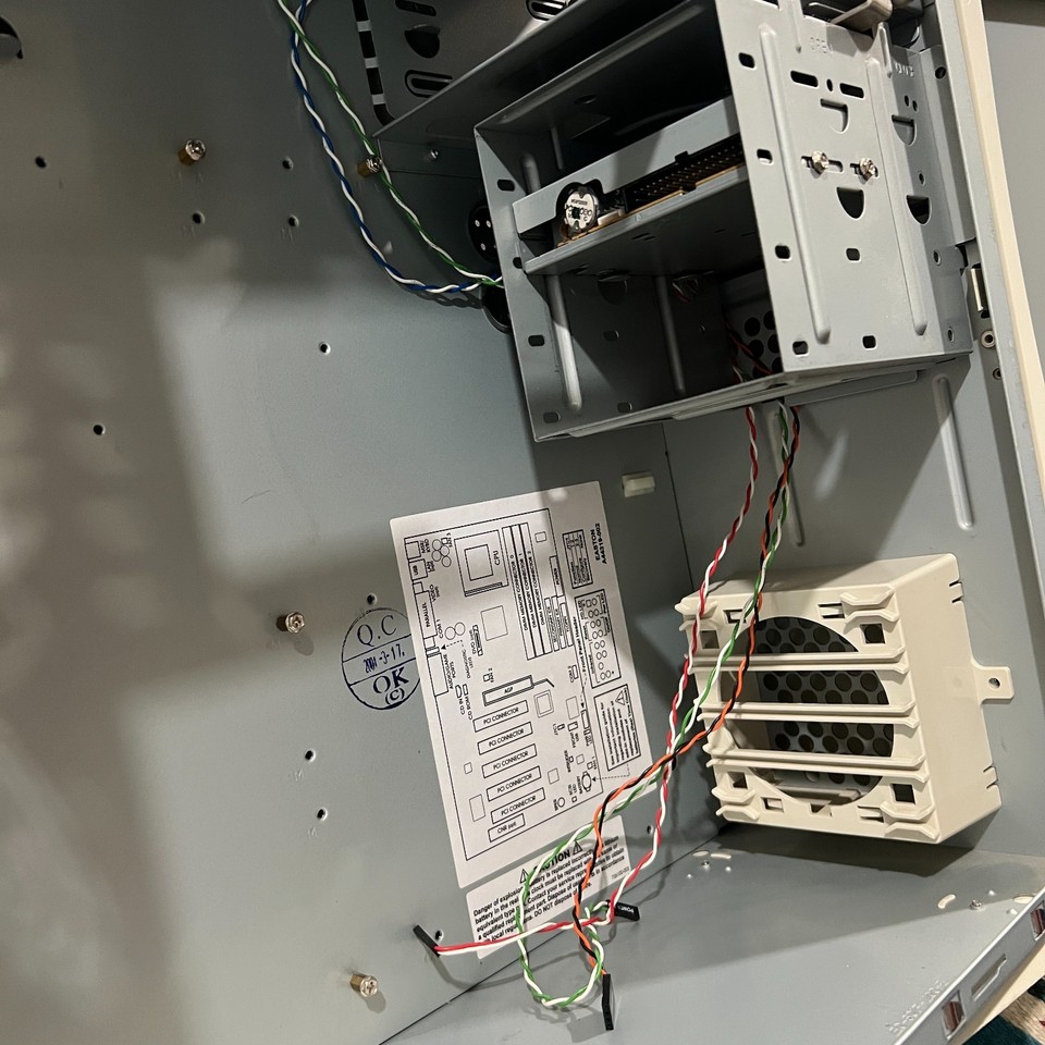 Antec KS282 Reto Y2K Beige ATX PC Computer Case, For Vintage or Sleeper ...