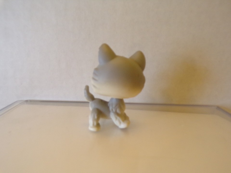 Littlest Pet Shop~#69~Husky~Dog~Standing~White Gray~Blue Eyes~Red ...