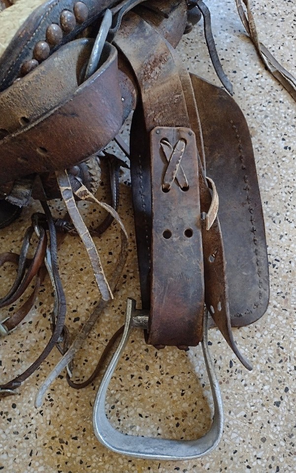 Antique Vintage Tooled Floral Leather Sheep Skin Western Saddle w ...