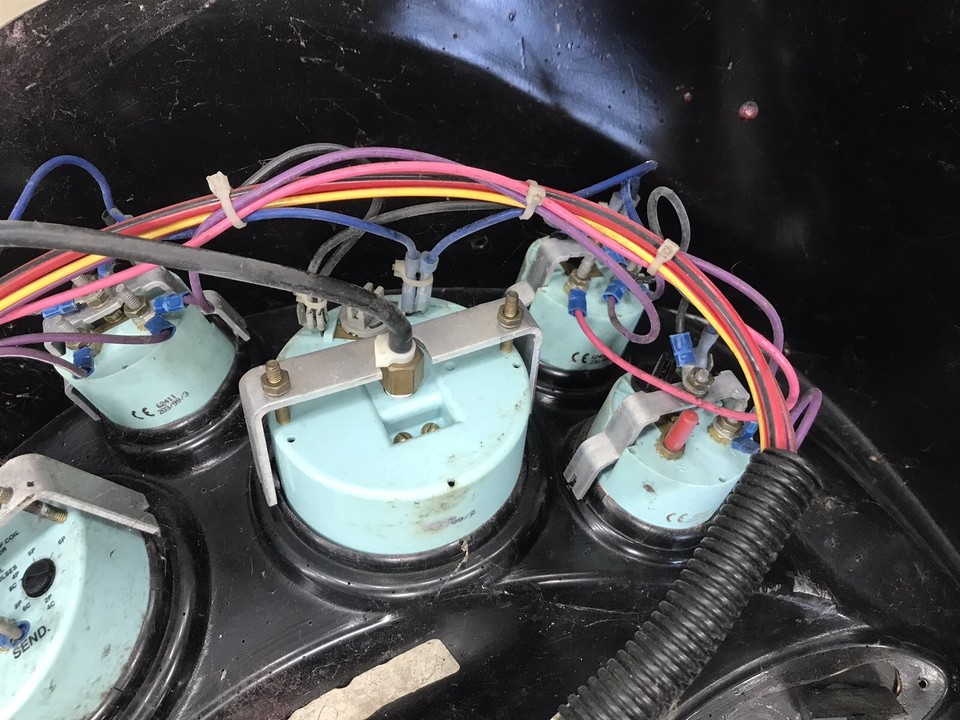 00 Rinker Captiva 192 Boat dash panel gauge gauges speedometer ...