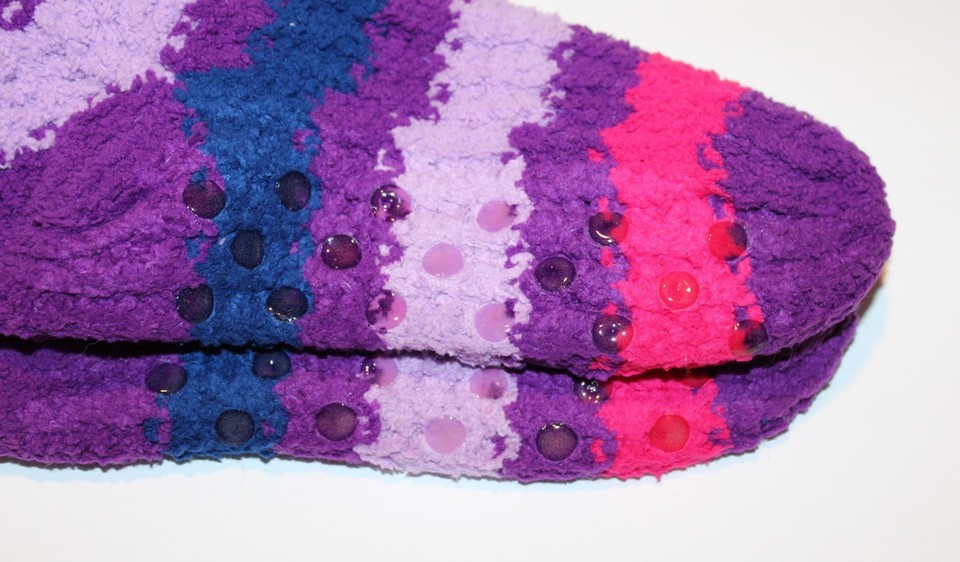 Snoozies Slumber Sleepers Chenille Yarn Slipper Socks Infused w Shea ...