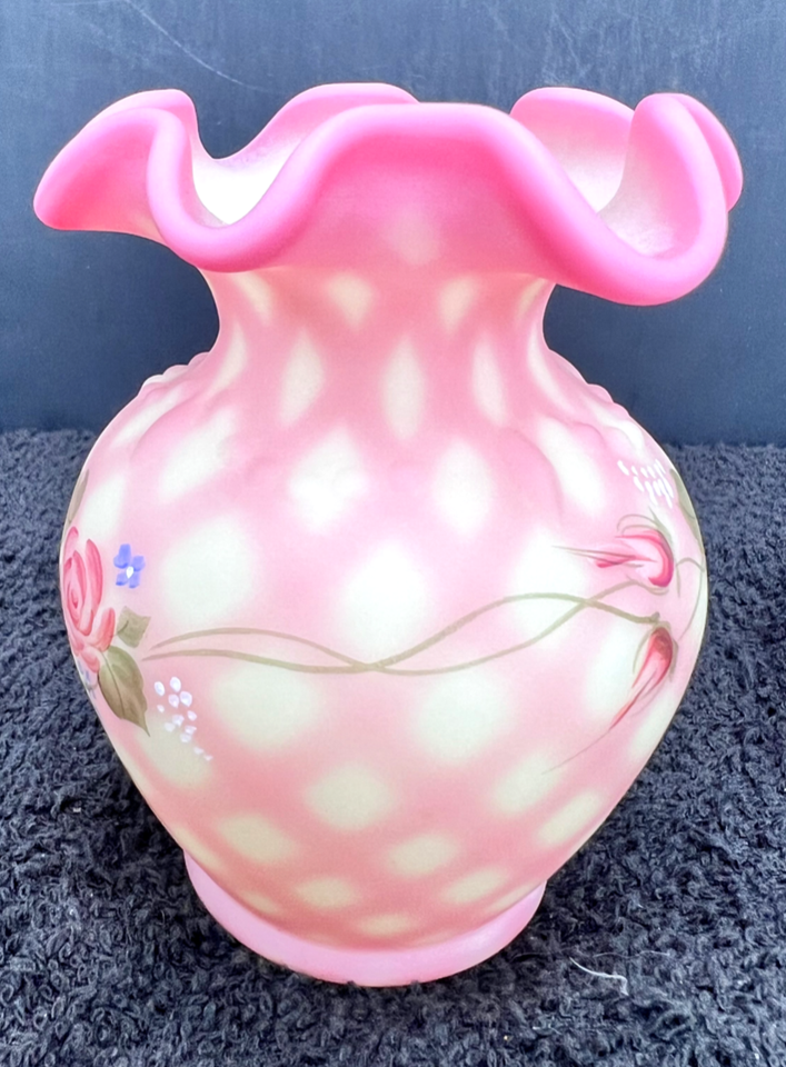 Fenton Burmese Diamond Optic Hand Painted Vase Signed Bill Fenton - 4 ...