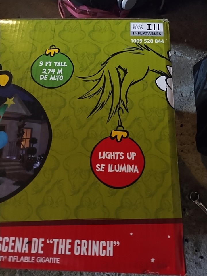 Dr Seuss The Grinch Scene 9 ft Giant Sized Christmas LED Airblown ...