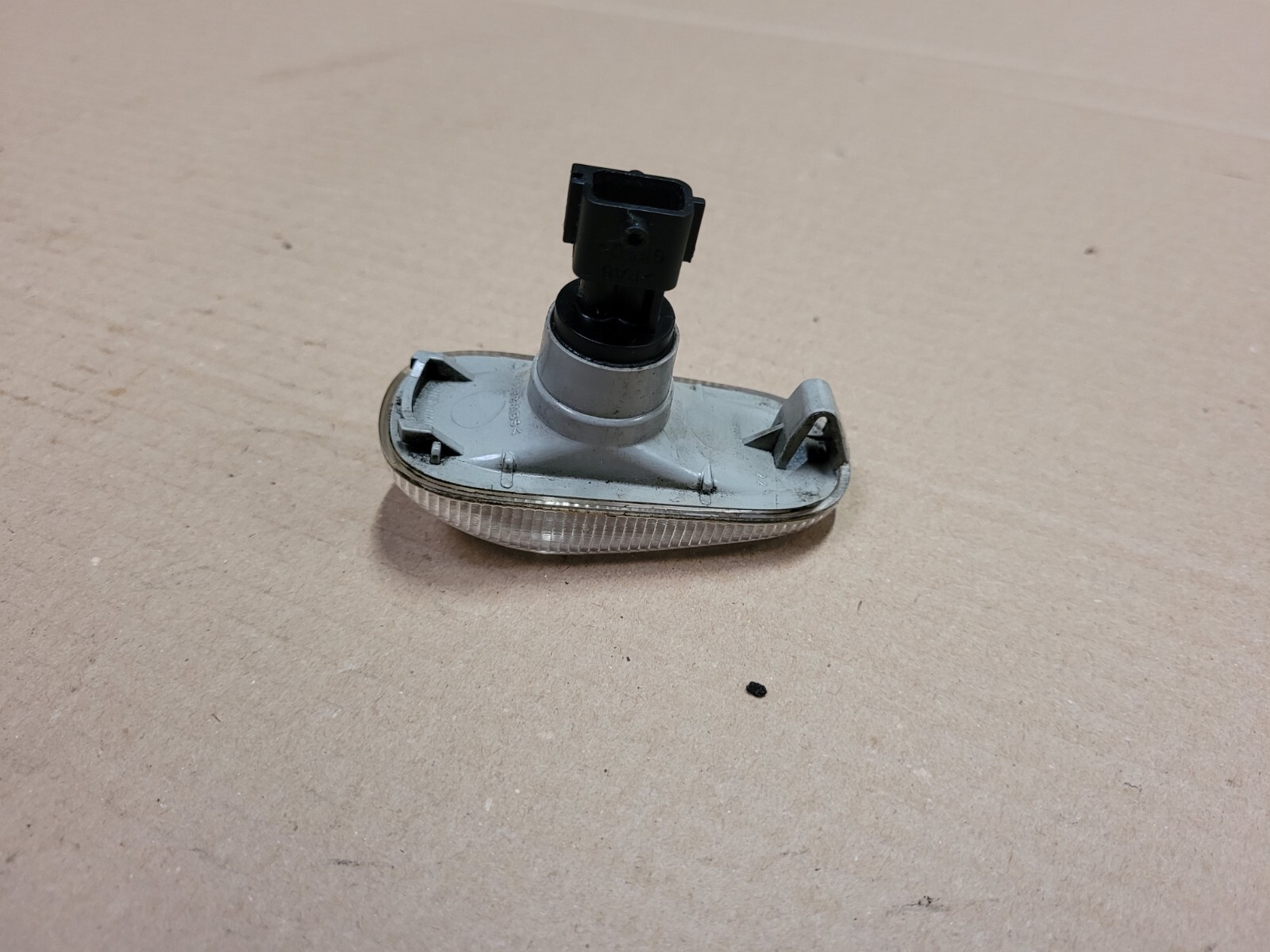 GENUINE SAAB 9-3 93 2004-2007 SIDE INDICATOR REPITER FRONT WING | eBay UK