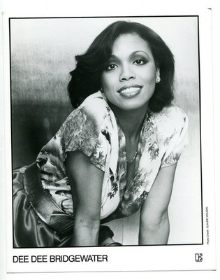 8x10-B&W-Still-Dee Dee Bridgewater-Tony Award-Singer-Songwriter-VG | eBay