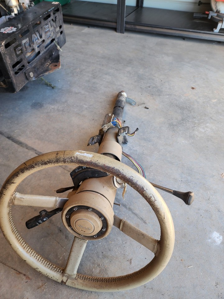 1987 - 1995 Jeep YJ Automatic Steering Column, Tilt, With Key, Steering ...